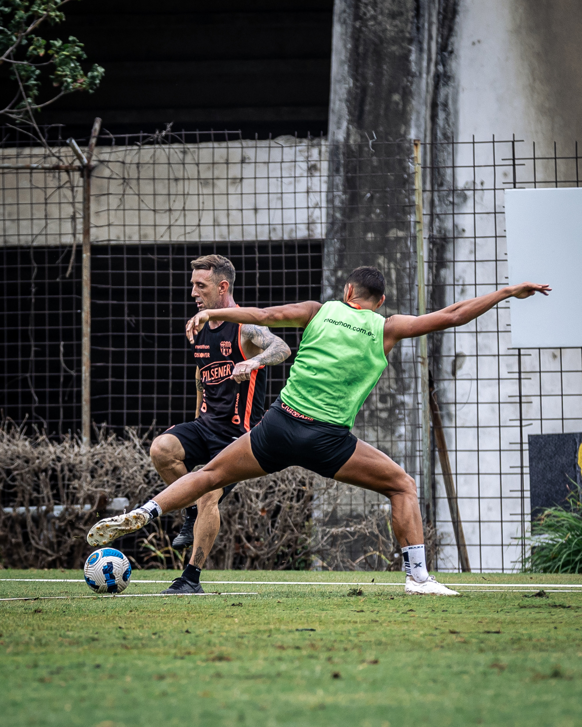 Trabajaron definición en la alterna - Barcelona Sporting Club