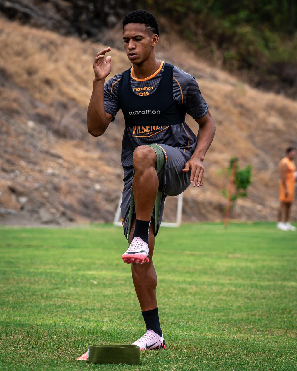 EUTIMIOS ENTRENAN CON EL PRIMER PLANTEL DE BARCELONA - Barcelona ... EUTIMIOS ENTRENAN CON EL PRIMER PLANTEL DE BARCELONA - Barcelona ...